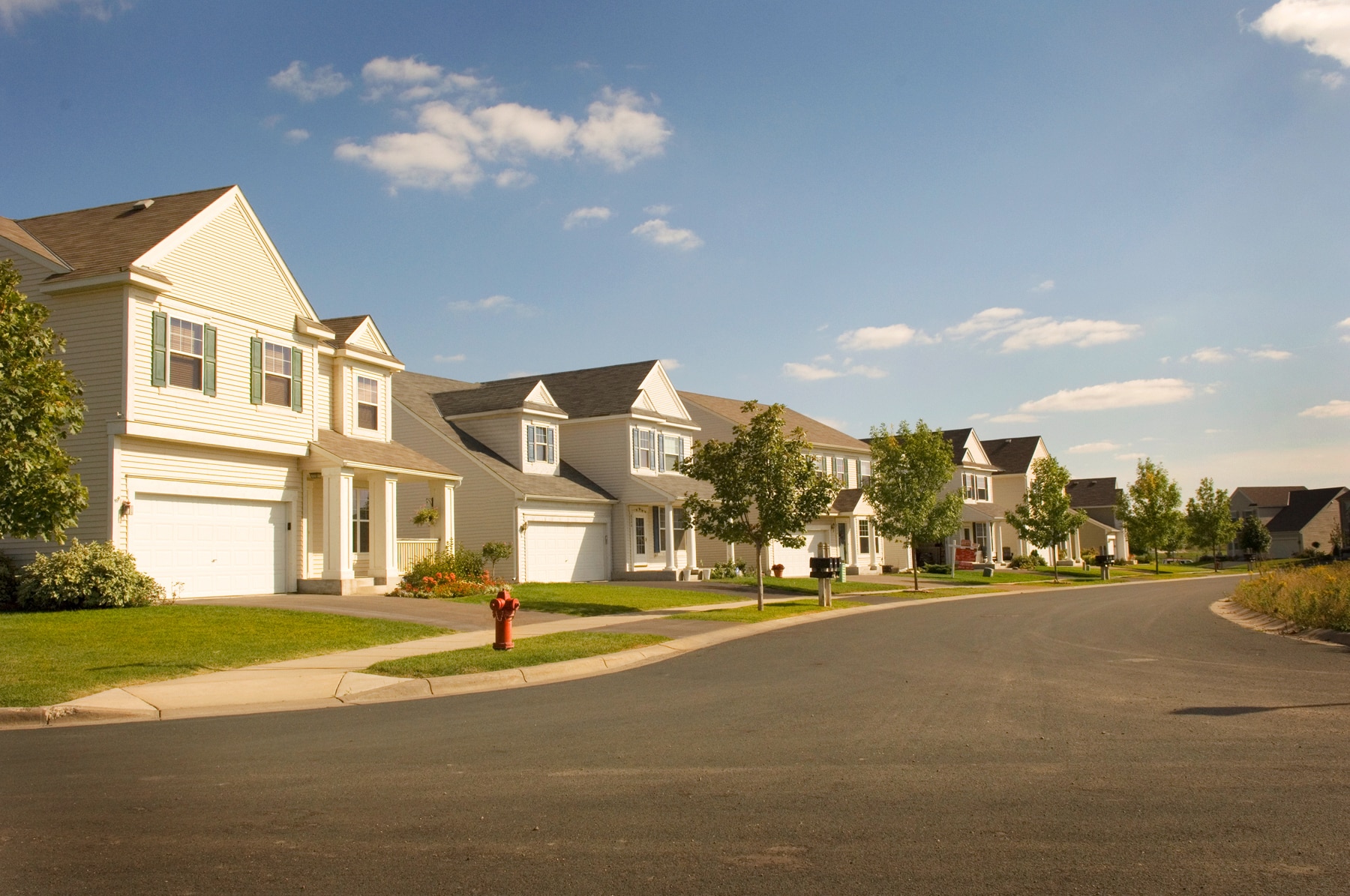 5 Benefits of Buying a Home in a Planned Community - Gallery Homes